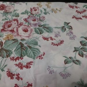 westpoint | Bedding | Westpoint Cabbage Roses Queen Flat Sheet | Poshmark